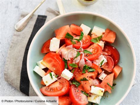 Salade de pastèque tomates oignons feta et menthe recette sur