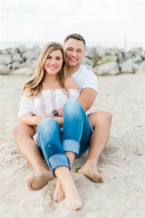Review Of Couples Photoshoot Ideas On The Beach 2022