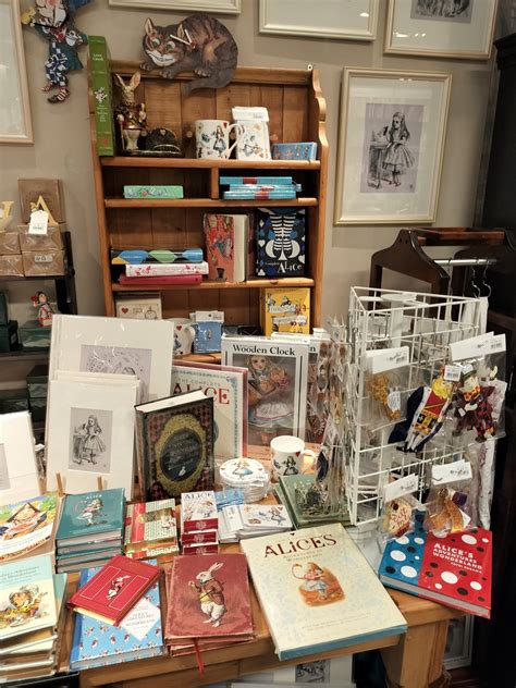 丸善丸の内本店 on Twitter RT yosho maruzen ジョンテニエルによる不思議の国のアリスの挿絵プリントを