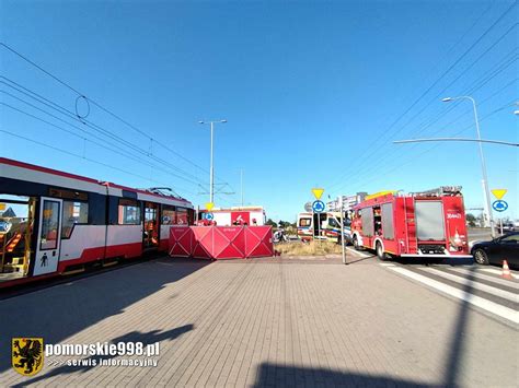 Wypadek w Gdańsku Rowerzysta wjechał pod tramwaj przy Marynarki Polskiej