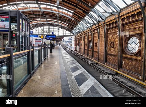 S Bahnhof Hackescher Markt Hi Res Stock Photography And Images Alamy
