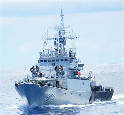 PT PAL Perbaiki 41 Kapal Perang Berbagai Kelas Milik TNI AL Ulasan Co