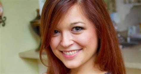 Tessa Fowler Fan Tessa Fowler Strip