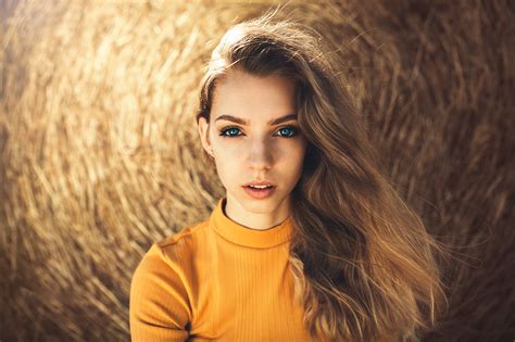 Fondos De Pantalla Mujer Heno Cara Retrato Ojos Azules Rubia