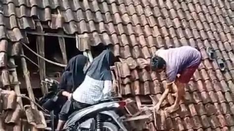 Rem Motor Blong Tiga Anak SD Terbang Ke Atap Pontianak Post