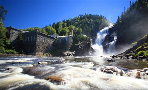 Chute Maligne sur la rivière Ouiatchouan à Val Jalbert