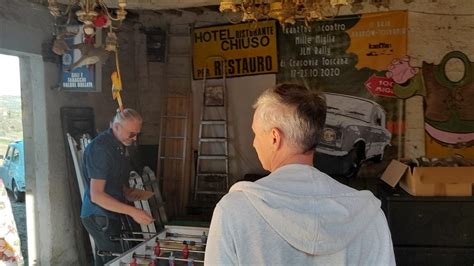 Barbarzyńcy w ogrodzie czyli sympozjum malarskie w Toskanii Tradycja