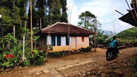 Part Berada Jauh Dari Kota Bandung Kampung Terpencil Di