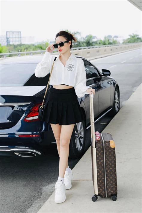 BST 999 Ảnh gái xinh mặc váy xếp ly ngắn Sexy từng Centimet Hóng