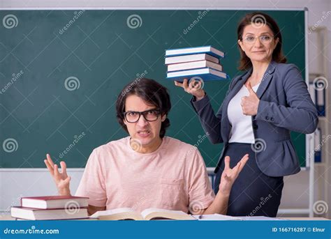 Nauczycielka Z Uczennica Telegraph