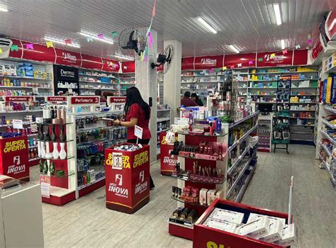 Rede Inova Drogarias RC Farma Móveis para Farmácia e Perfumaria