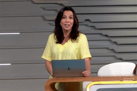 Ana Paula Araújo pula de alegria ao vivo no Bom Dia Brasil