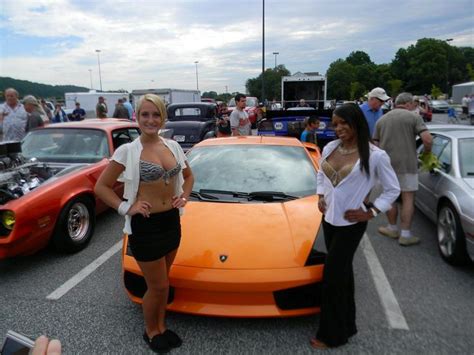 Classic Car Show Girls 42 Rvtruckcar Car Show Girls Car Show Classic Cars