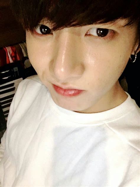 Times Bts S Jungkook Blessed Us With His Bare Faced Visuals Koreaboo