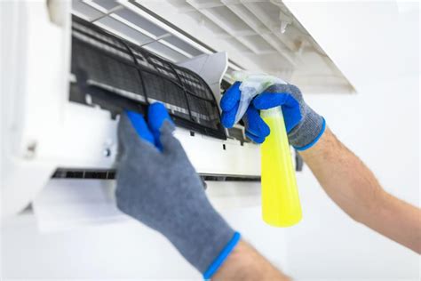 Cómo limpiar el aire acondicionado para tenerlo en buenas condiciones