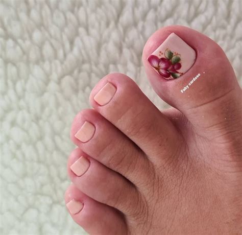 ESMALTES QUE COMBINAM AS UNHAS DOS PÉS Faby Cardoso