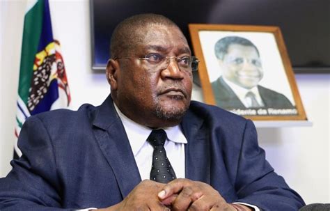 Moçambique Perder a presidência da Renamo significa perder mais do