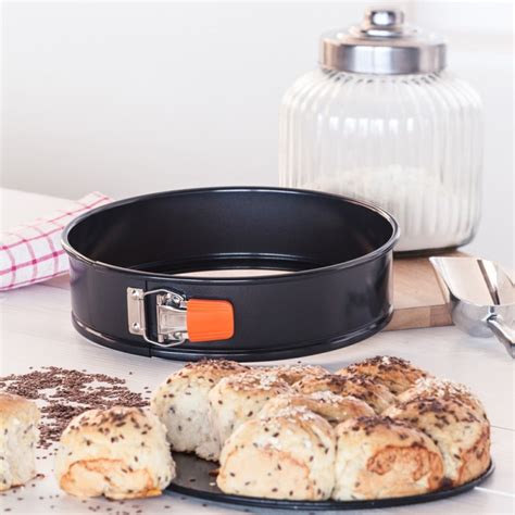 Moule à manqué rond fond amovible 26 cm Patiliss Le Creuset