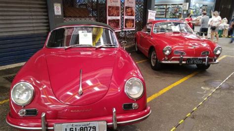 Exposição de Carros Antigos do AGMH Antigomobilistas no Cadeg Rio de
