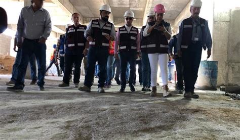 Supervisa director general del Issste la construcción de Clínica