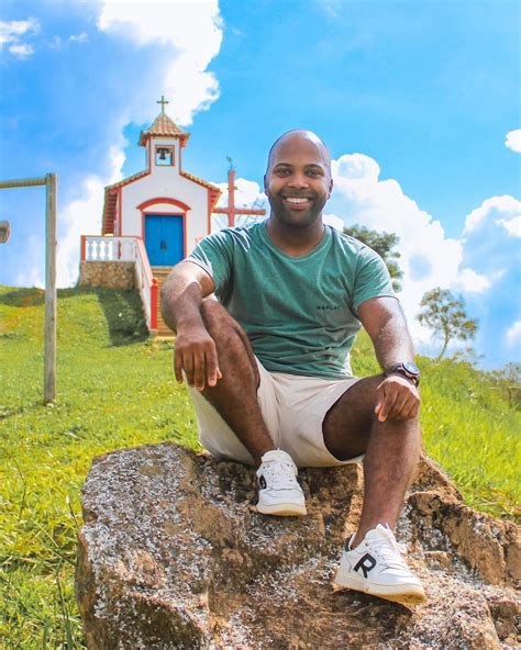 Entrei na brincadeira Idade 31 anos Mês do aniversário Maio