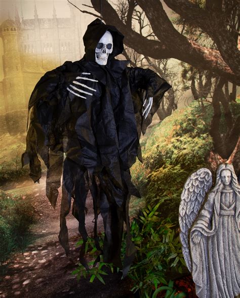 Schwarzes Hänge Skelett 77cm als Halloween Deko Karneval Universe