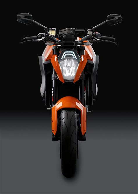 38 Hi Res Photos Of The KTM 1290 Super Duke R Asphalt Rubber