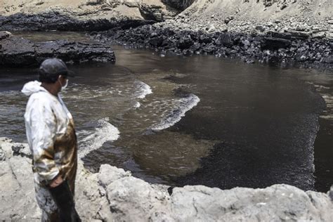 OEFA derrame de petróleo afecta a 17 playas desde Ventanilla hasta Chancay
