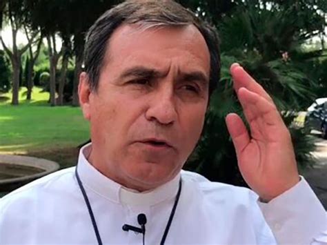 También rezamos por ellos Obispo de la Tarahumara acerca de las