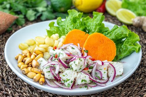 Ceviche peruano de pescado cómo hacerlo fácil en casa paso a paso