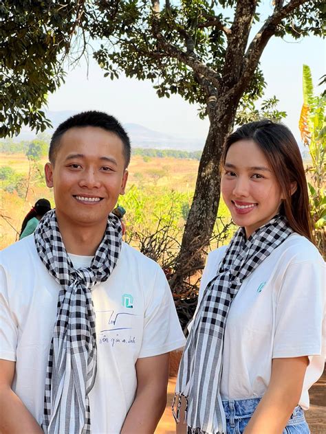 Hoa hậu Thùy Tiên Quang Linh Vlogs Trai tài gái sắc fan tích cực