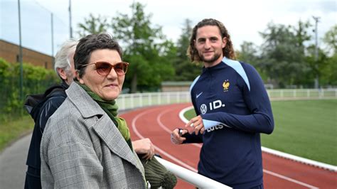Adrien Rabiot la terrible mésaventure de sa mère Véronique