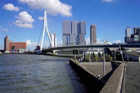 Rotterdam Pa Ses Bajos De Junio De Horizonte De Rotterdam Con