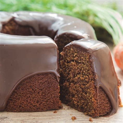 Bolo de cenoura sem glúten calda de chocolate funcional A revista