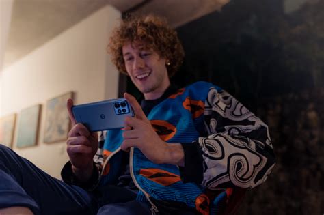 Motorola D Voile Son Nouveau Edge Pro Wiamedia