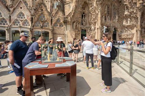 Barcelona Sagrada Familia Fast Track Guided Tour GetYourGuide