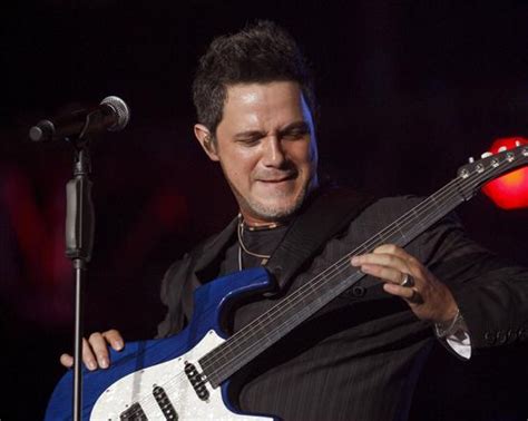Alejandro Sanz regresa a México Anuncia 12 conciertos en 2023