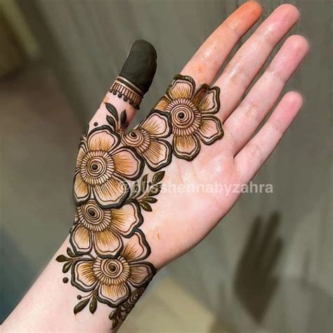 Aggregate More Than 82 Simple Mehndi Design Photos 2023 Seven Edu Vn