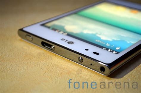 LG Optimus Vu Review
