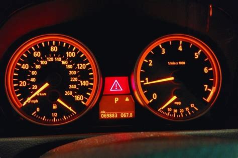 Nissan Triangle With Exclamation Point