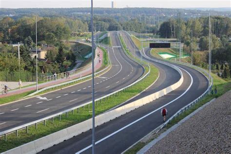 Trzeci odcinek trasy N S w Rudzie Śląskiej przejezdny Są widoki na