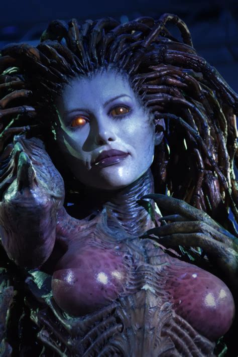 Скачать обои Queen of Blades StarCraft Сара Керриган Королева