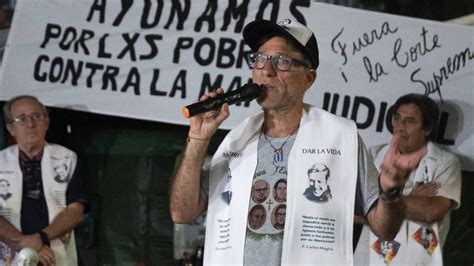 Huelga De Hambre Por Las Y Los Empobrecidos Frente Al Palacio De