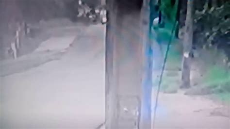 Vídeo mostra momento que motorista bêbado invade pista contrária e mata