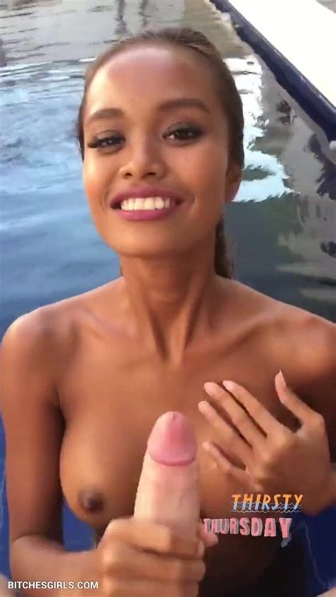 Amazing Hd Putri Cinta Onlyfans Leaked Nude Pics