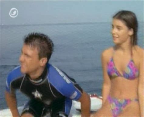 Shiri Appleby Nuda Anni In Baywatch