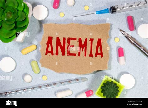 El concepto diagnóstico anemia Hoja con la palabra anemia en el