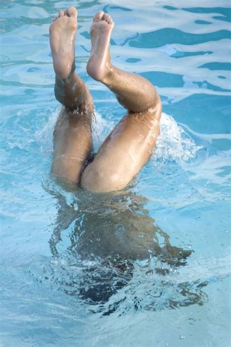 Men Swimming Nude Underwater XXGASM