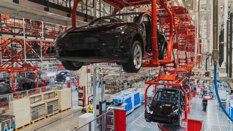 Tesla obtient un contrat avec Hyundai Glovis pour expédier des voitures