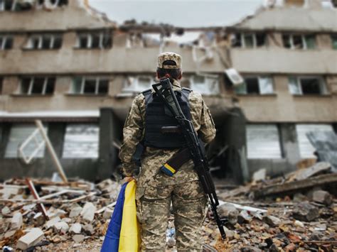 Wojna w Ukrainie Wybuchy w centrum Kijowa USA odpowiadają na groźby